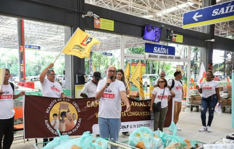 Comerciários de Lauro de Freitas-BA em campanha com apoio da CTB - CTB